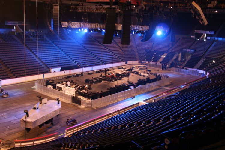 Heritage Bank Center - WWE Monday Night Raw
